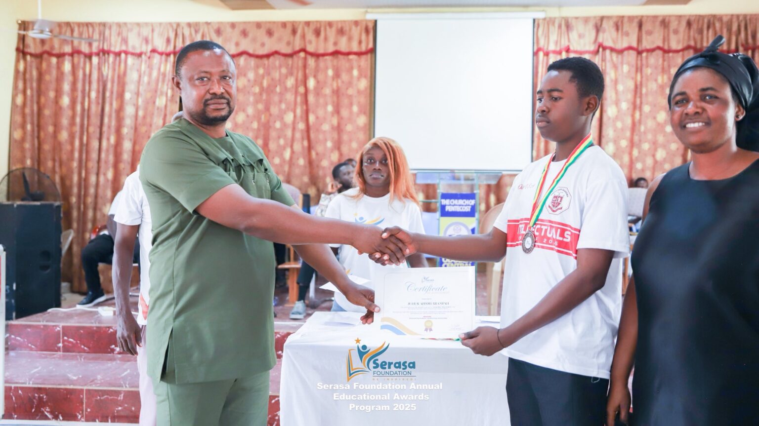 Empowering Students, Transforming Communities: Serasa Foundation ...